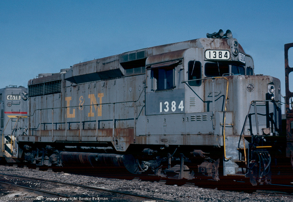 Seaboard System GP30 #1384